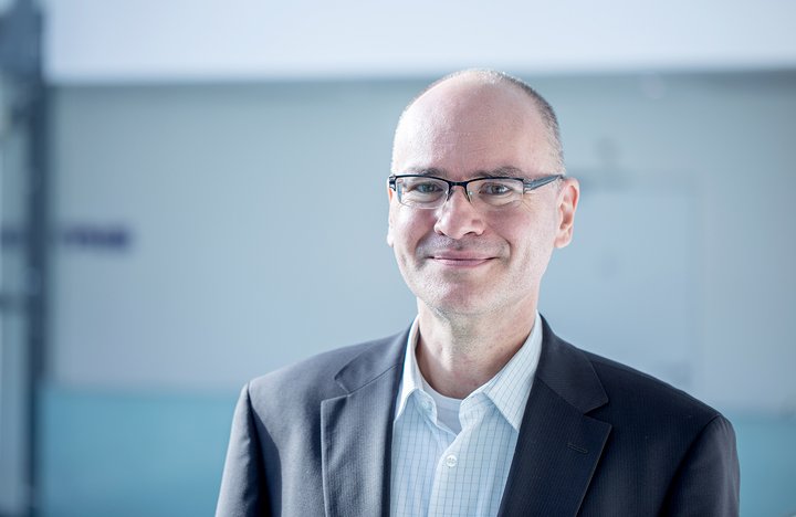 Electron Diffraction (microED) with Hybrid-Pixel Electron Detectors - DECTRIS - Dectris