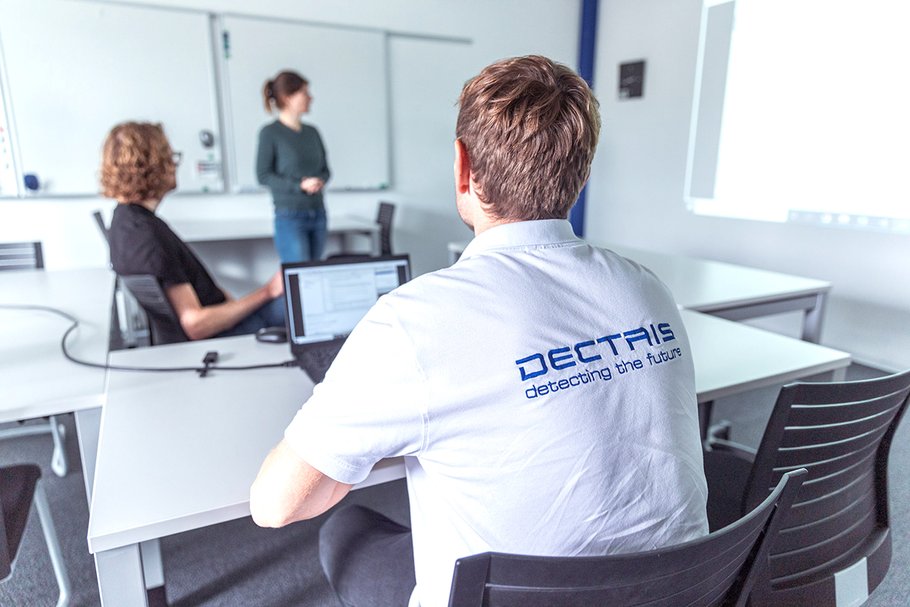 DECTRIS detectors: request a quote - Dectris